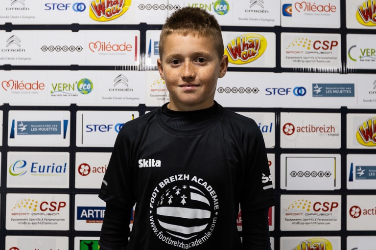 TIMÉO DÉFENSEUR CENTRAL DE LA TOURAINE - FBA